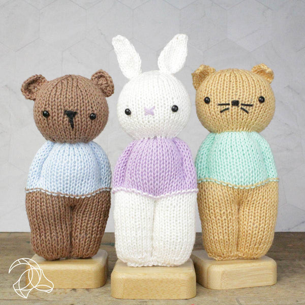 Nora Cat Beginner Knitting Kit – Quixotic Fibers